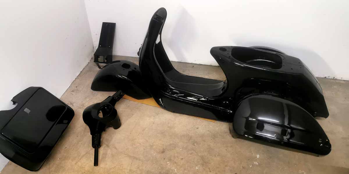 Vespa Unboxing - the frame from India - MikeROTIME.com Mike Rossmanith